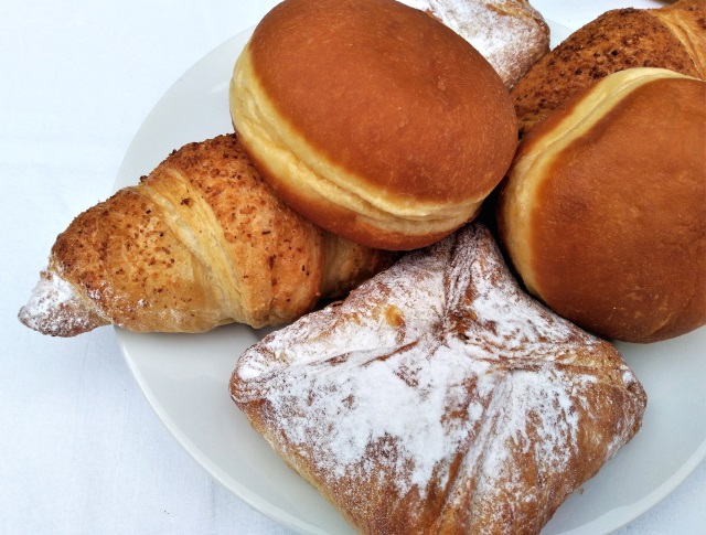 Frühstück aus der Hofer Backbox - gesund, herzhaft oder süß